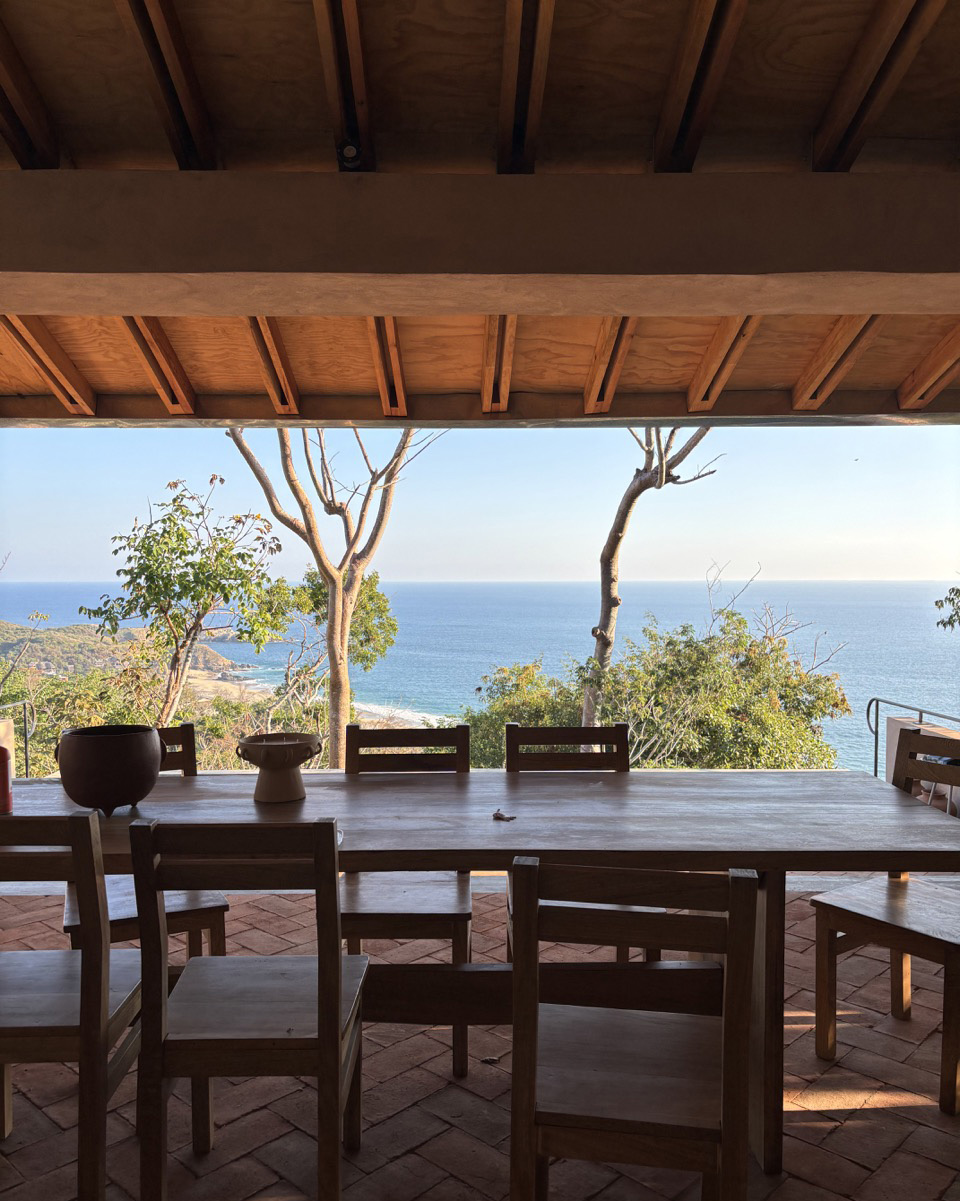 PIÑA MERMEJITA - Estudio Atemporal